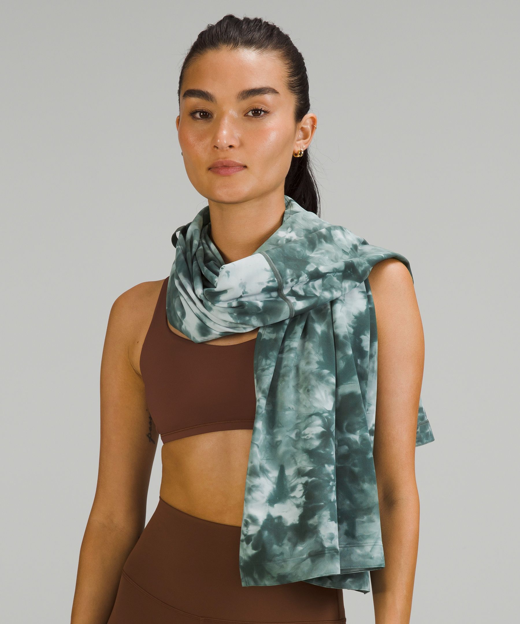 Customizable Nulu Snap Scarf | Lululemon UK